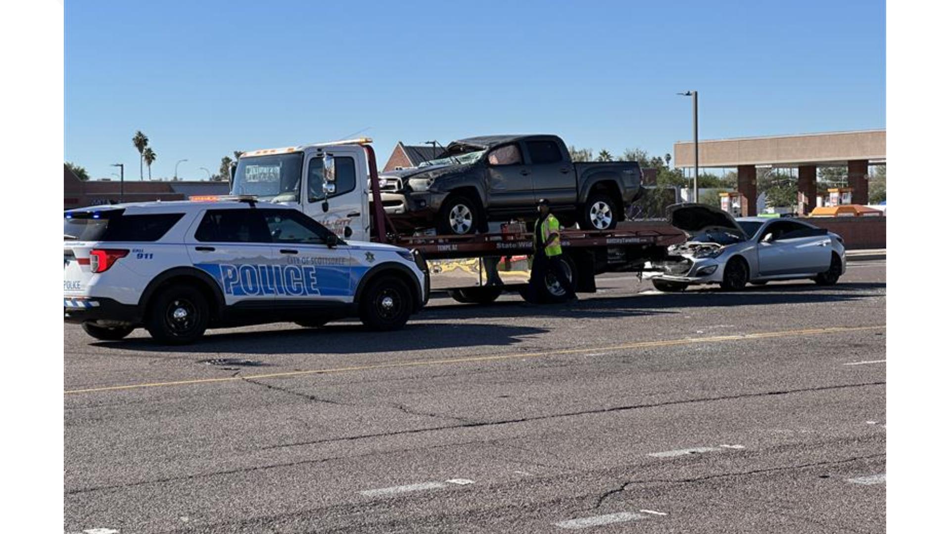 2-vehicle crash in Scottsdale cleared up after brief road closures ...