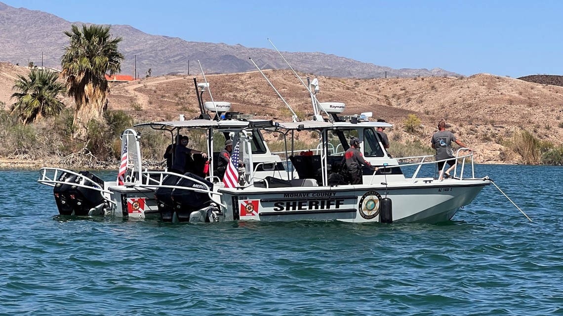 Man hit by boat propellers in Lake Havasu | 12news.com
