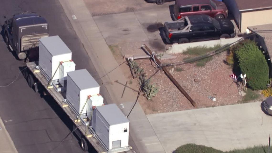 Power lines knocked down after crash with semi in Phoenix, outages ...