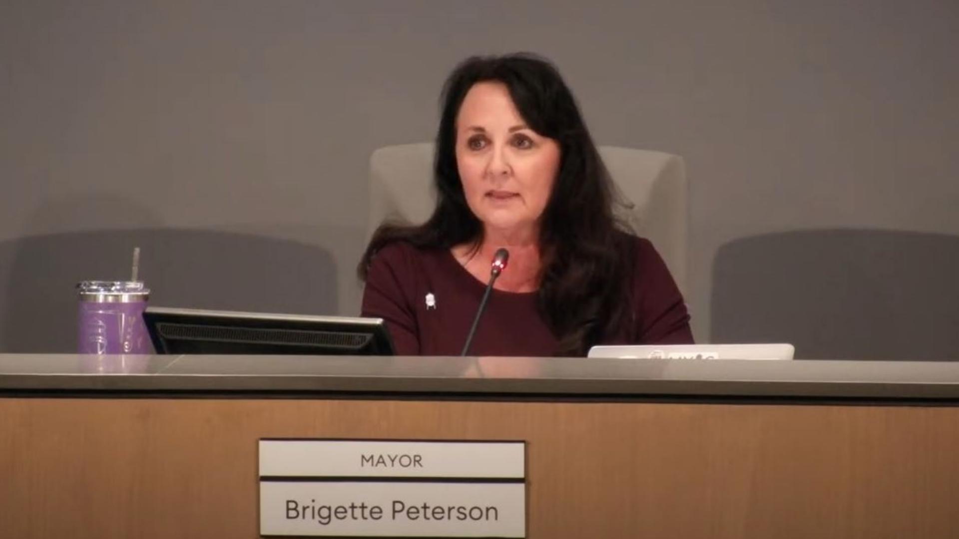 East Valley mayor gives strong parting words in last address | 12news.com