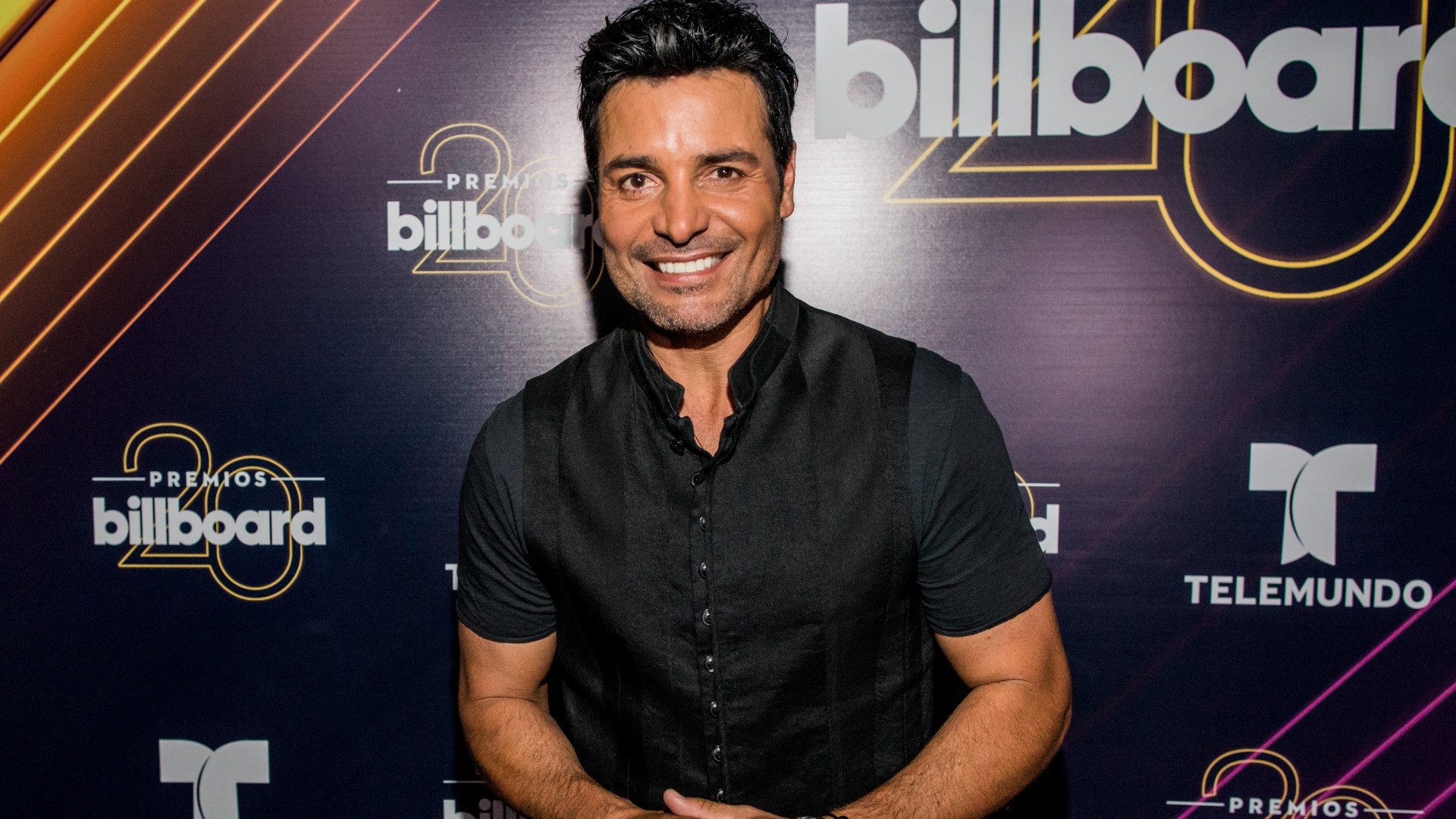 Chayanne anuncia nuevo disco | 12news.com