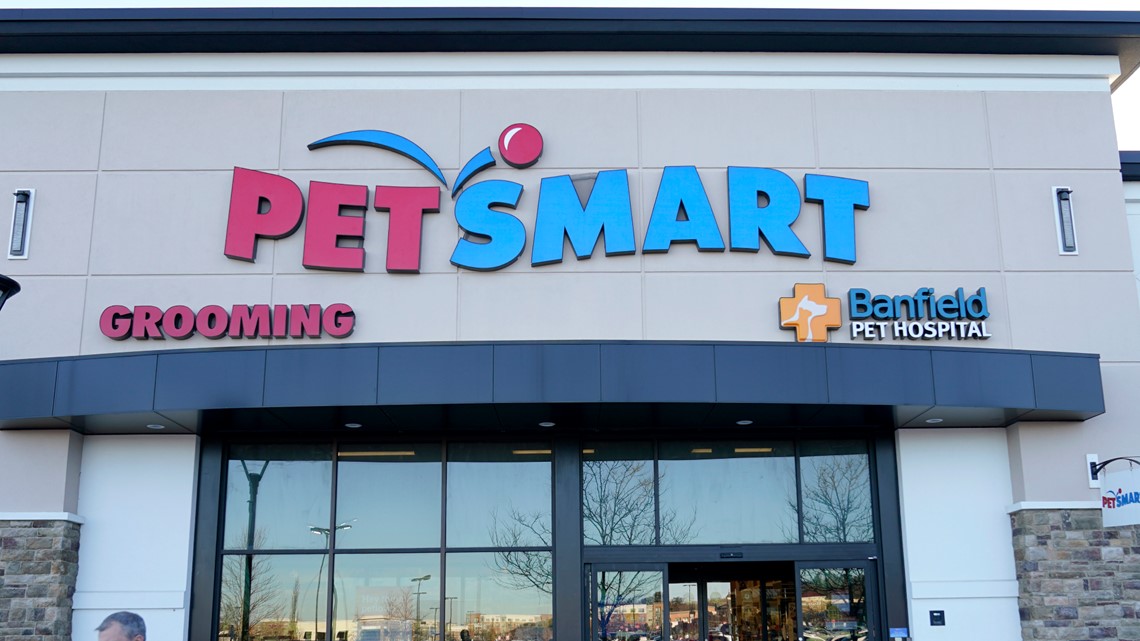 Arizona man gets 26 years for robbing PetSmart stores | 12news.com