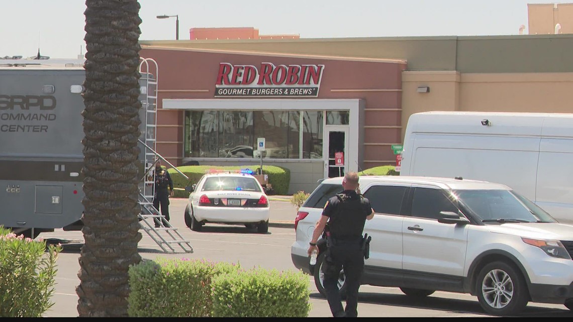 Suspect detained in Tempe for Red Robin murder | 12news.com