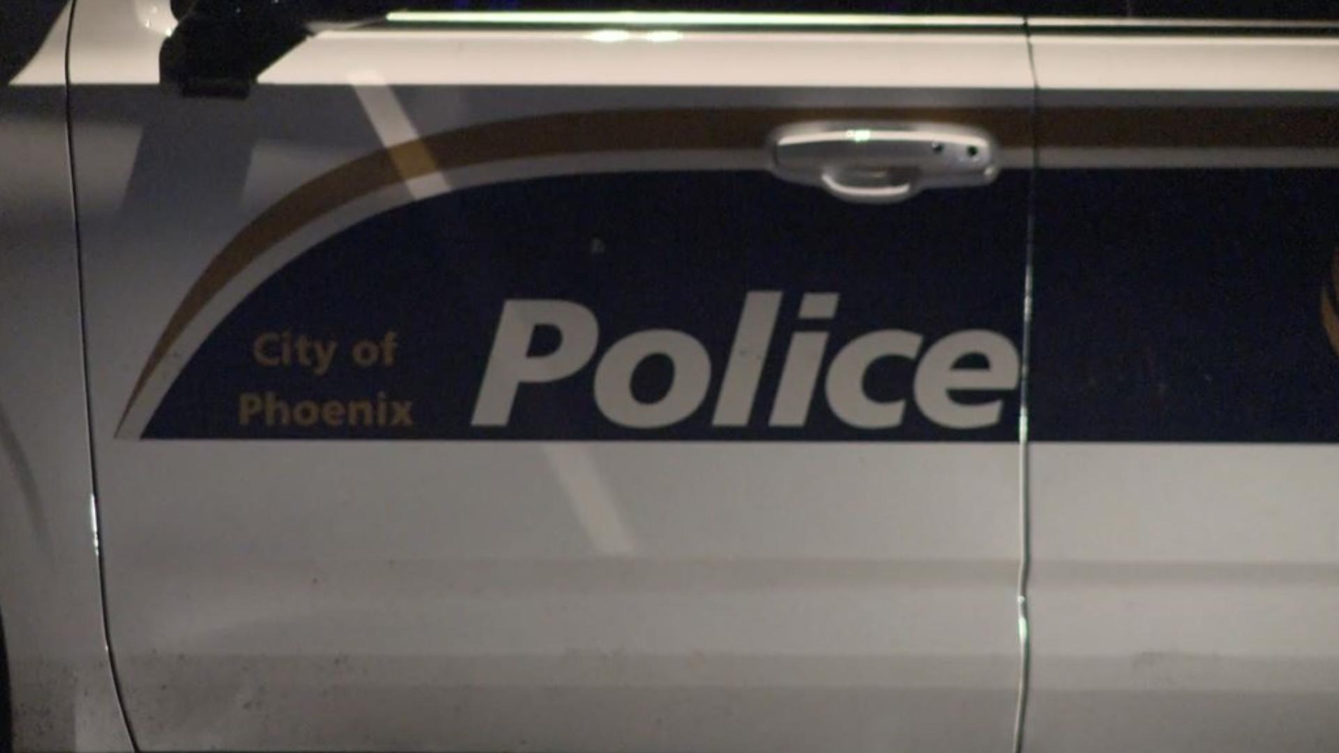 Phoenix PD looking for man who walked into house, fired off gunshots ...