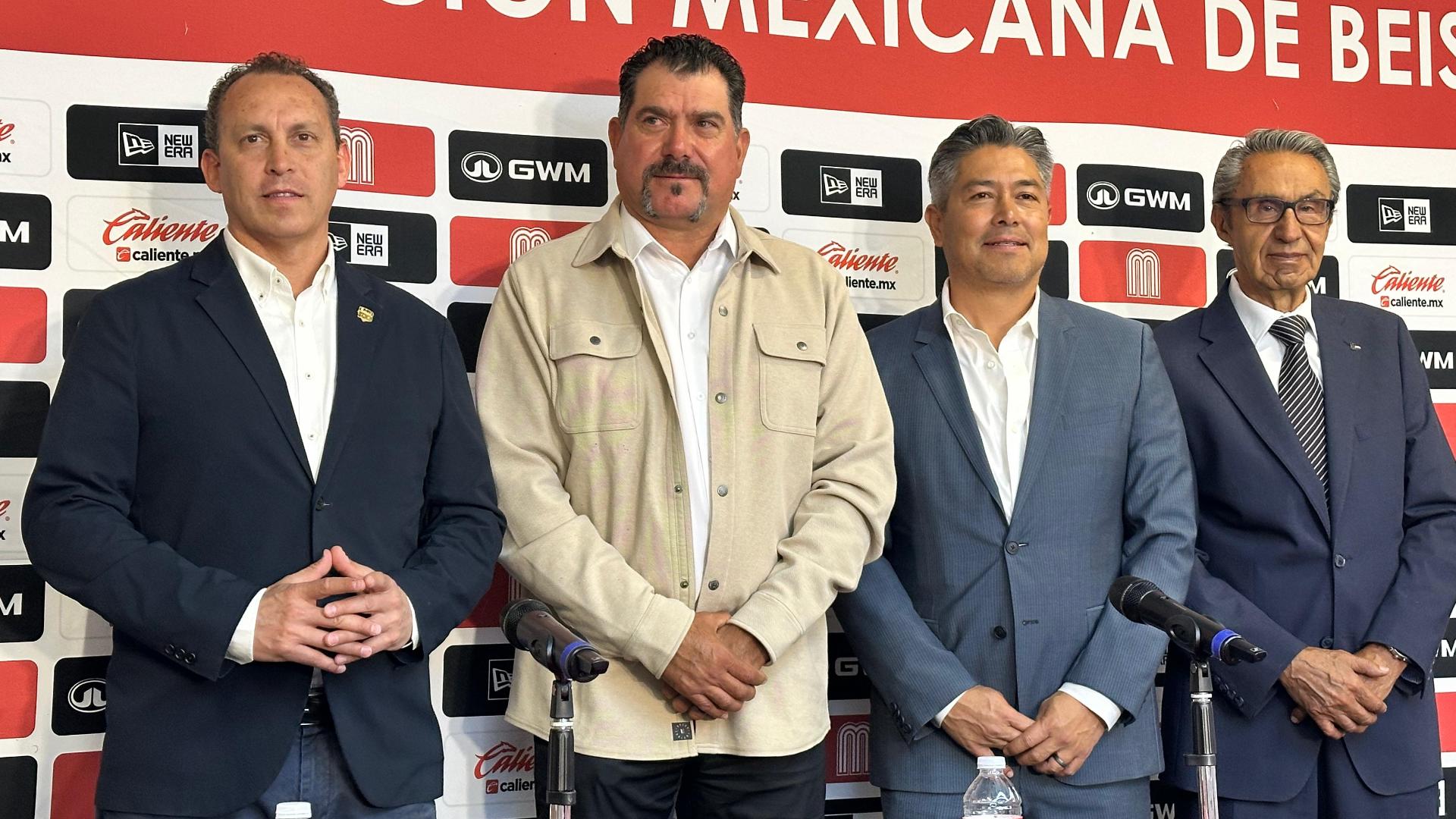 Benjamín Gil lidera preparación de México para Clásico 2026 | 12news.com