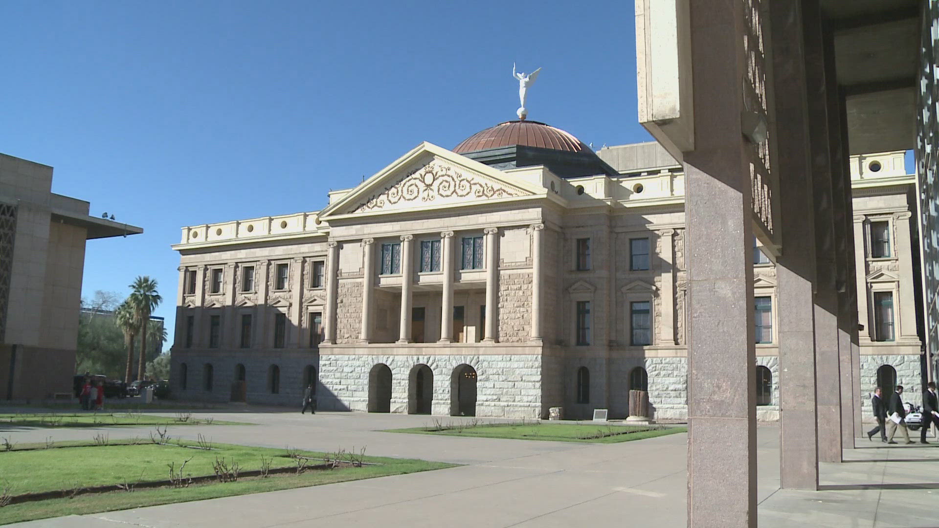 Gov. Katie Hobbs issues warning ahead of 'No Kings Day' protests ...