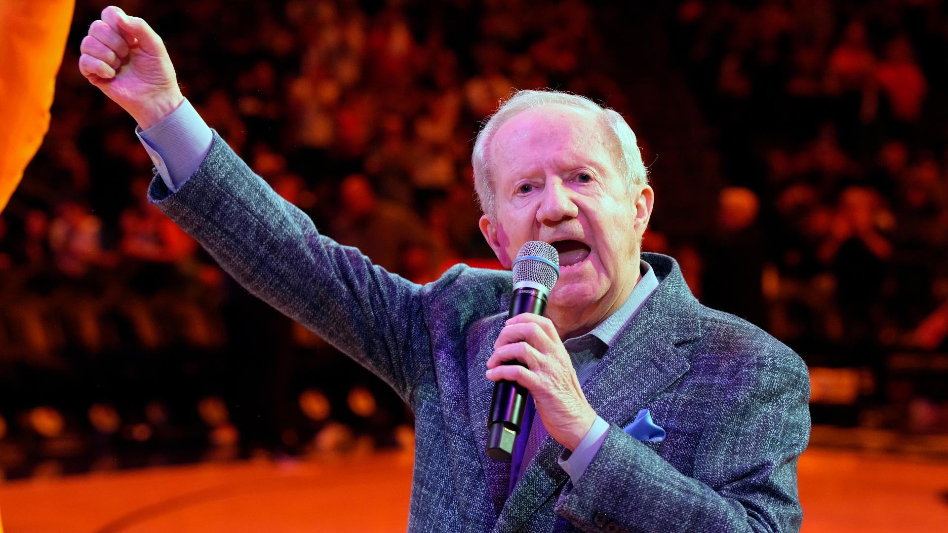 Social media reaction to Suns broadcaster Al McCoy's passing | 12news.com