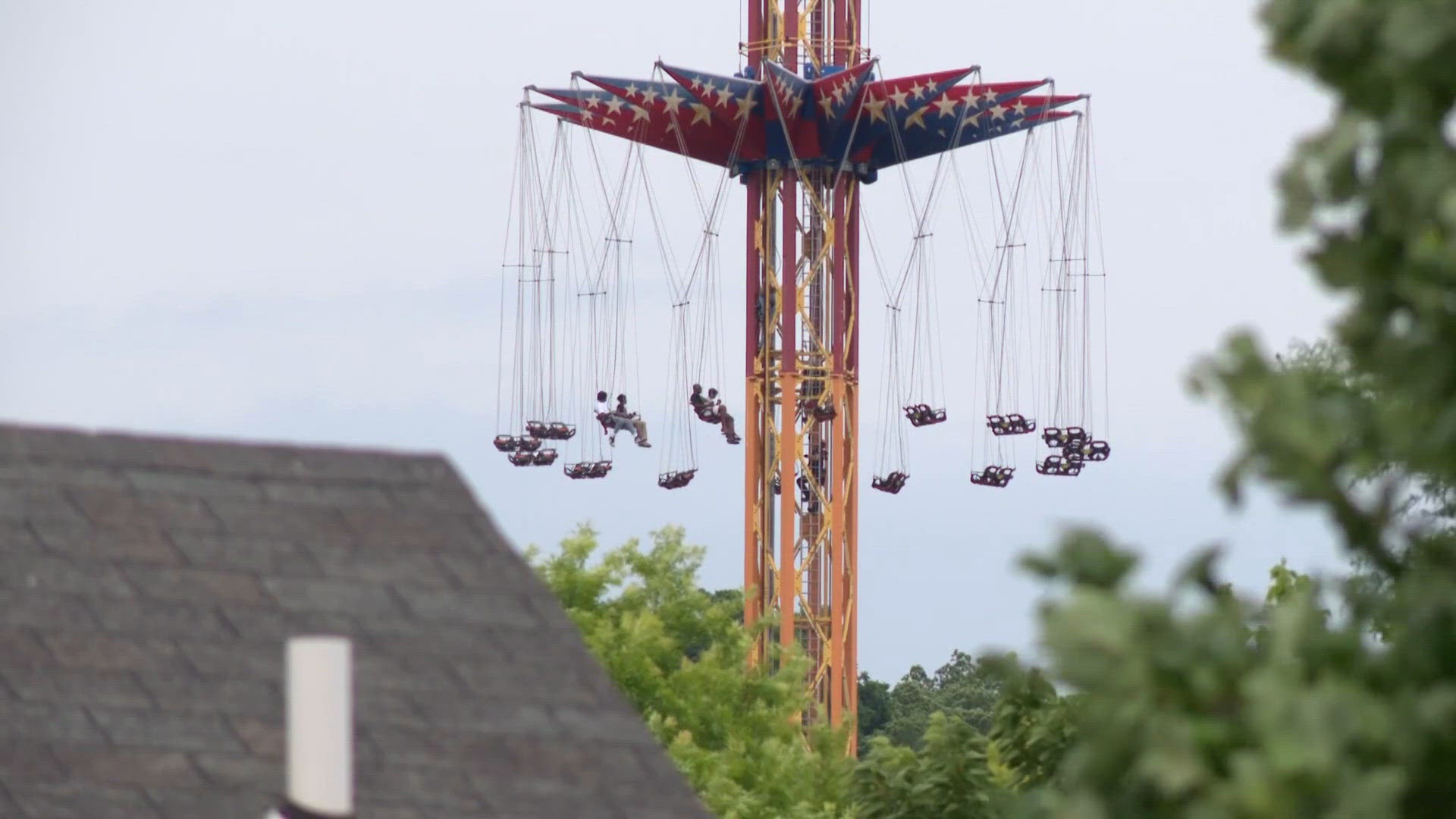 Family rescued after being stranded more than 120 feet in air on ...