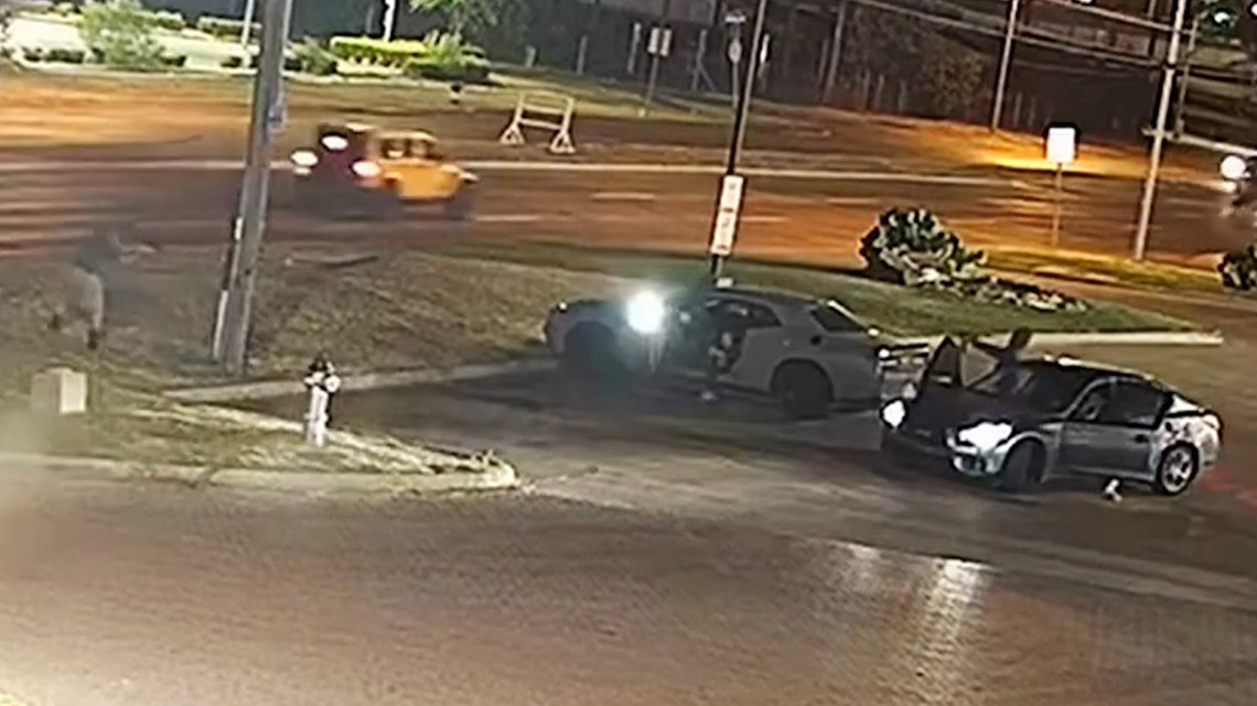 Dallas undercover cop shot: Video shows shootout | 12news.com