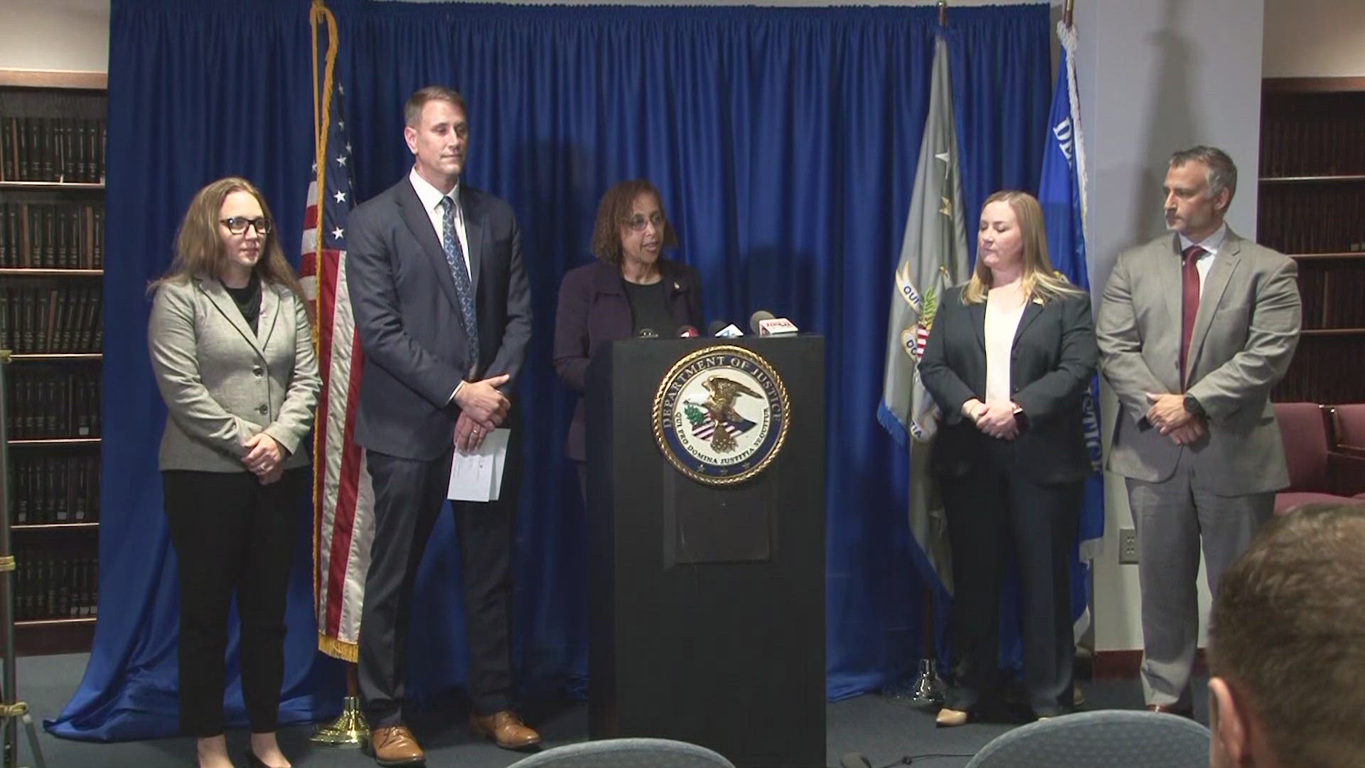 Jury convicts former DEA agent of protecting drug dealers | 12news.com