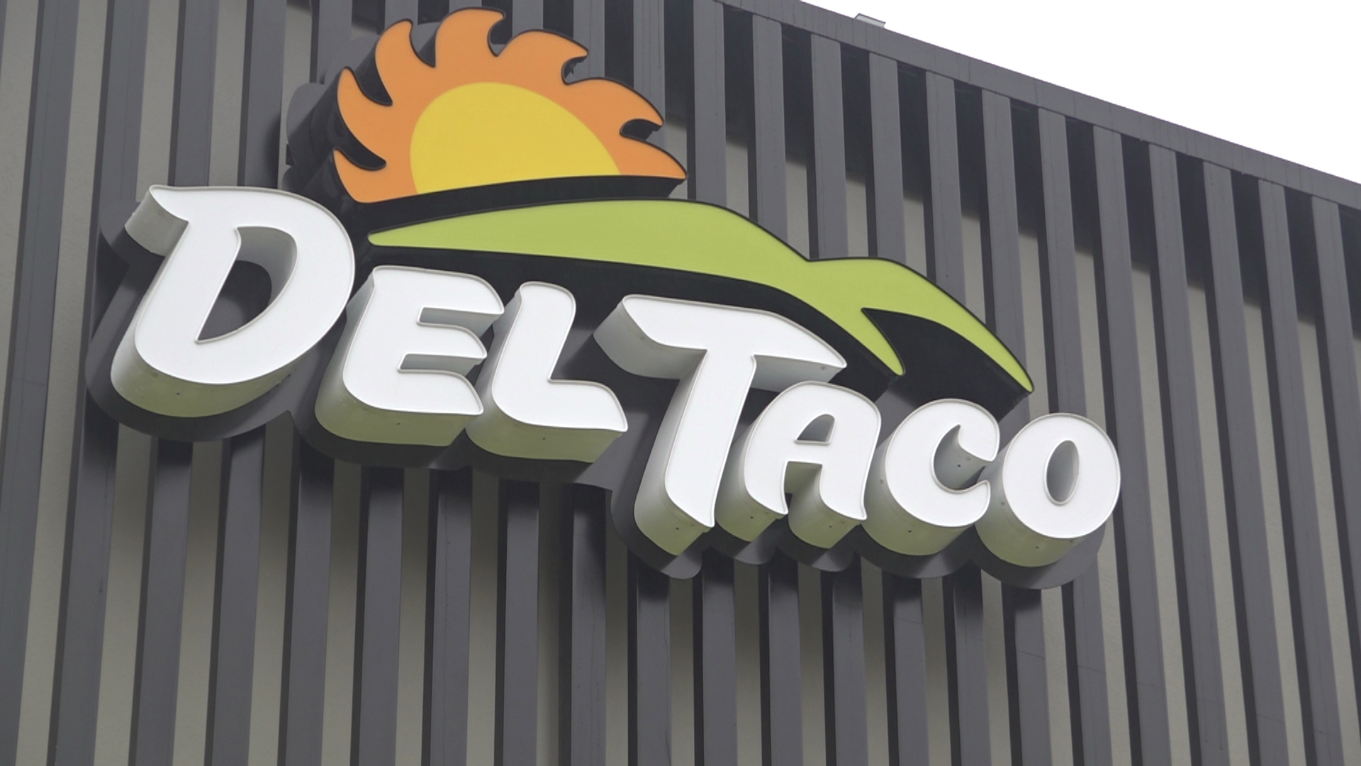 Del Taco abruptly closes 18 restaurant locations in Colorado | 12news.com