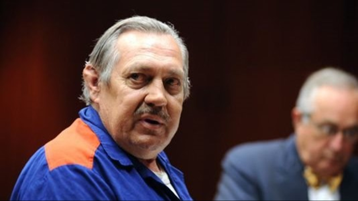 Crews halt digging for bodies in Macomb County | 12news.com